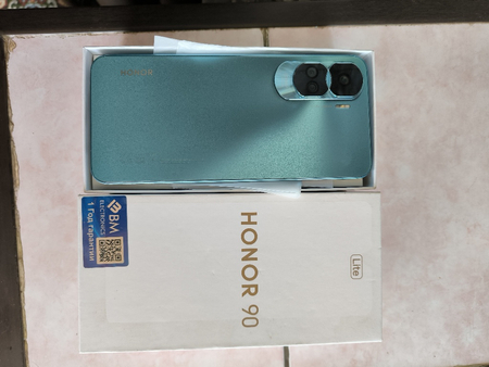HONOR 90 Lite оперативка 8+5 хотира 256.G холати аьло