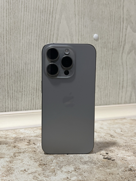 iPhone 15pro va Macook Air M2 SOTILADI?