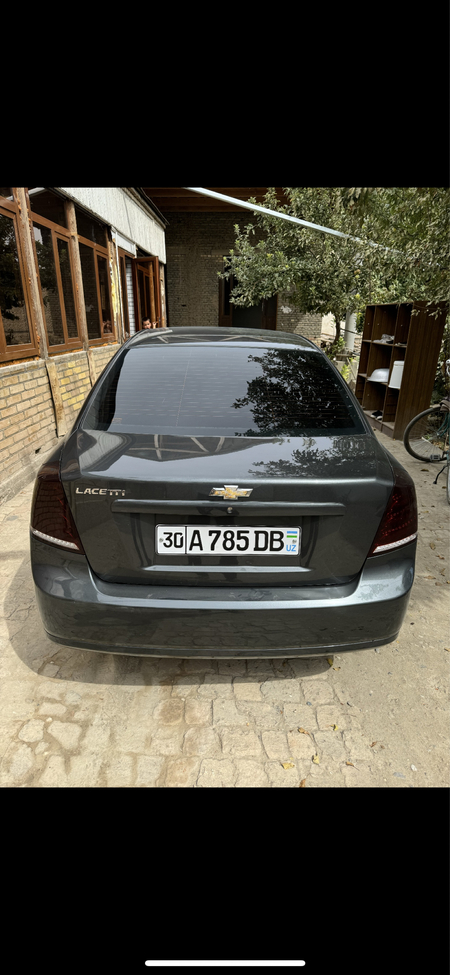 Gentra 3  malibu nexia damas