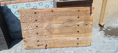 Продам антикварные двери из карагача