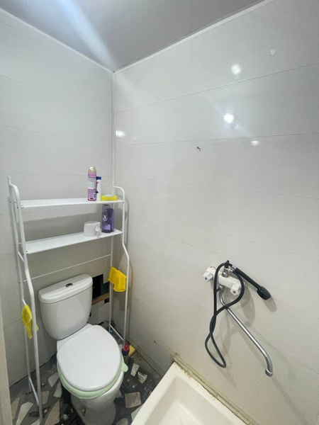 Uy sotiladi metro mirzo ulugʻbek chilinzor 9 kv 1 xona 42000$