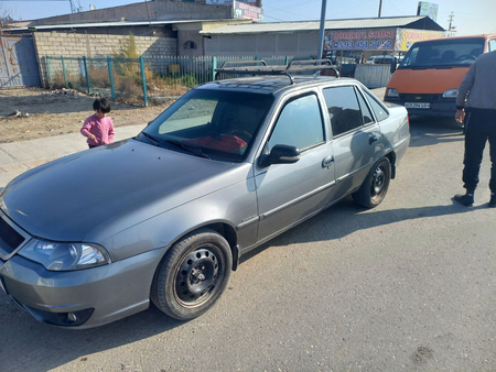 Нексия 16 сотилади