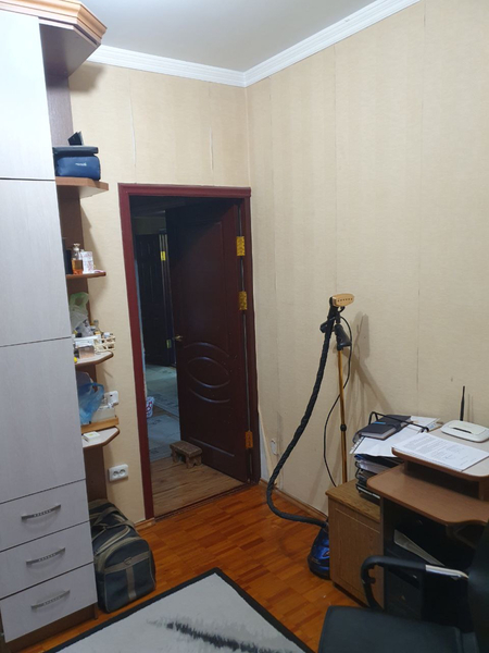Продается своя квартира 4/2/4