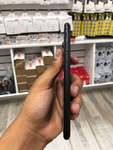 Iphone 7 32 gb KH/A