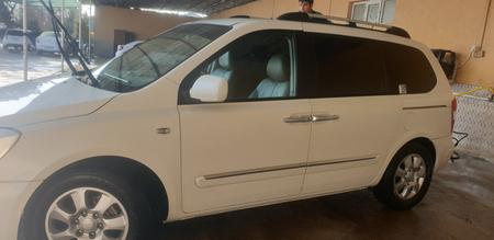 KIA Carnival 2008- yil