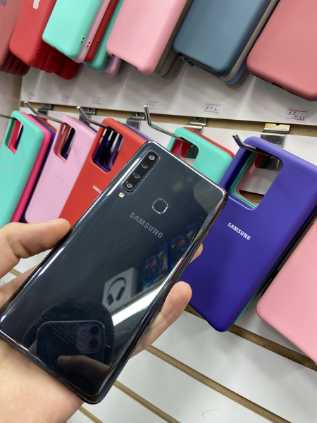 Samsung A9 6/128 ideal