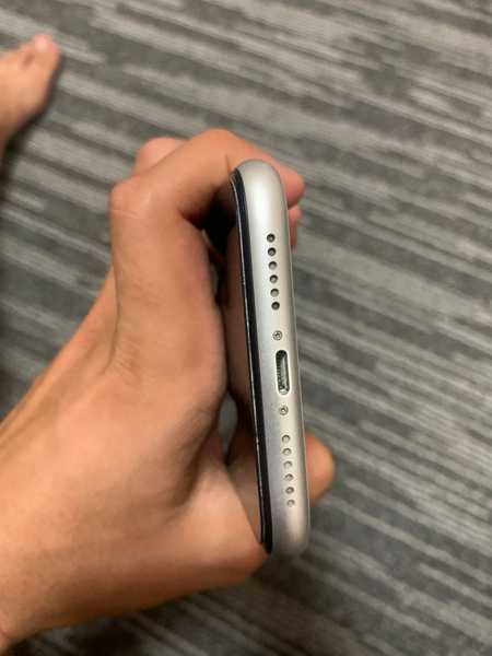 Iphone Xr yomks 96%