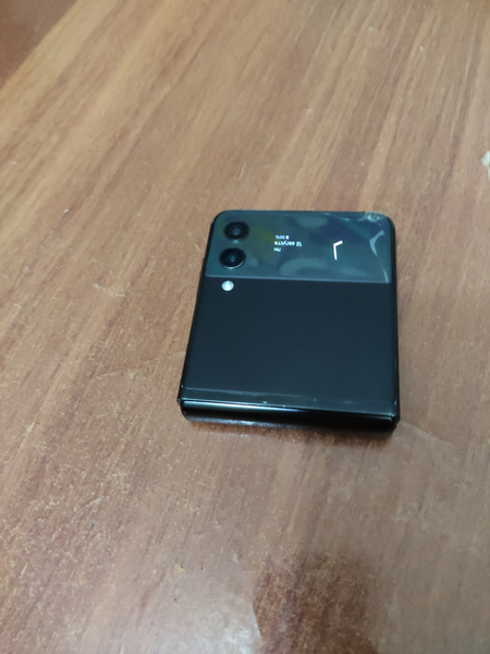 Z flip 3 120 y.e