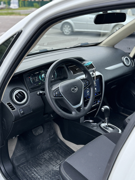Elektra mobil 210 kg yuradi