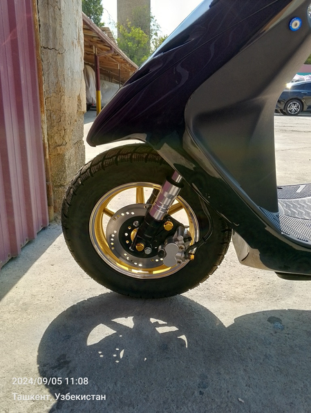 Мопед Honda ZX35