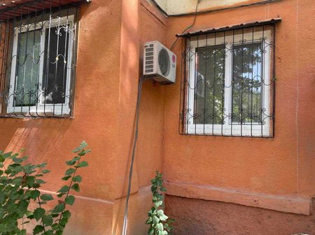 Продам 2х, переделанную в 3х комнатную квартиру