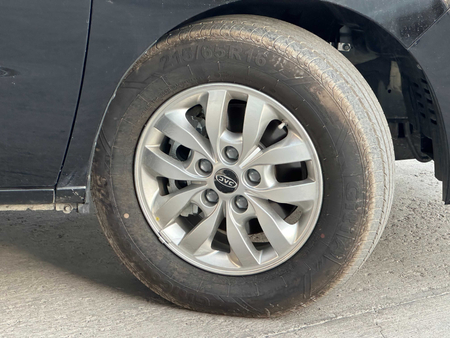 JAC M4 Rassi_Uzbekston linalari uchun 11 orindiqli qulay mini bus