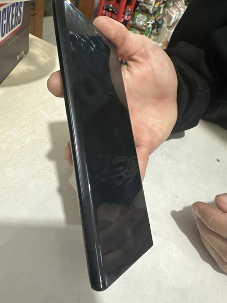 HonorX9a xotira:128 Xolati ideal 2 ta sim karta 3 yil kafolat beriladi