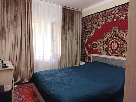 Продается 3х комнатная /2/5  Юнусабад 19 кв.103 000у.е. (м999)