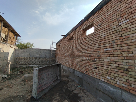 Уй сотилади Курулиши тугалланмаган!