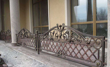 Скульптура Дракон