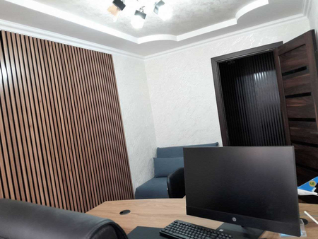 Срочно продается коммерческая помещения ОФИС с ЕВРО ремонтом !