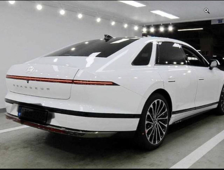 Hyundai Grandeur [ Hybrid Goligrafiya]