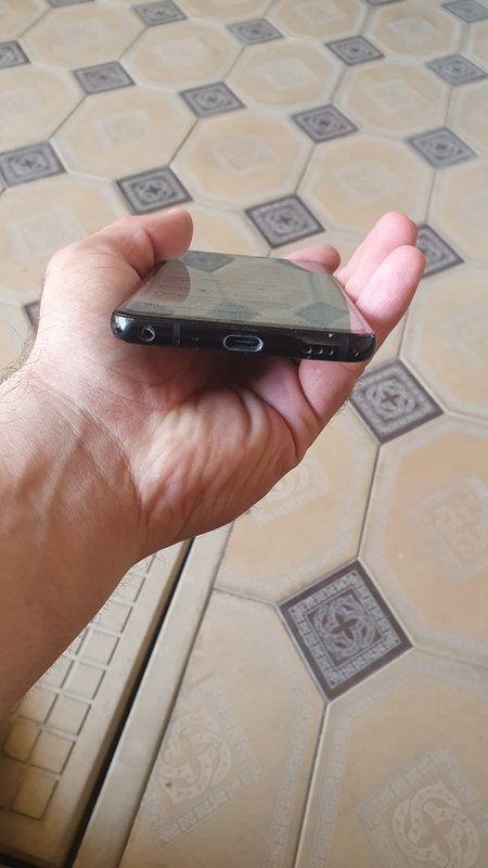 Lg g7 thinQ  64/4 gb,  Snapdragon 845