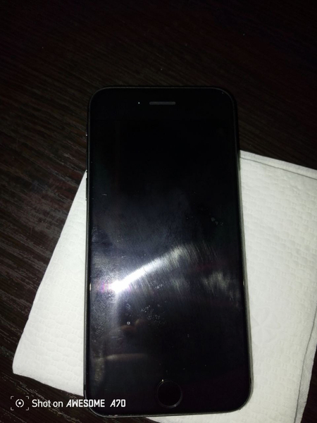 IPhone 8 64 гб в хорошем состоянии