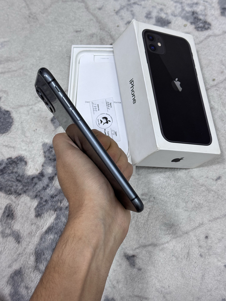 iPhone 11 64GB идеал