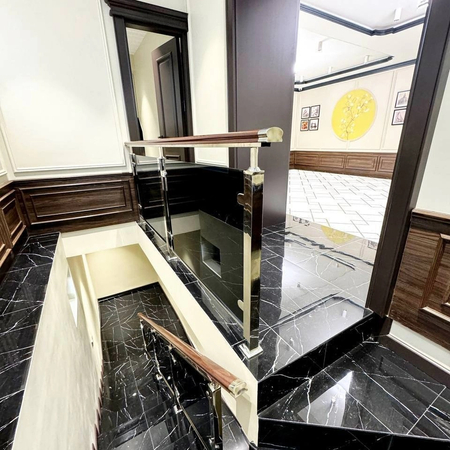 Нежилое помещение 107м2 Мирабадский район Метро Ойбек Продаётся Сдаетс