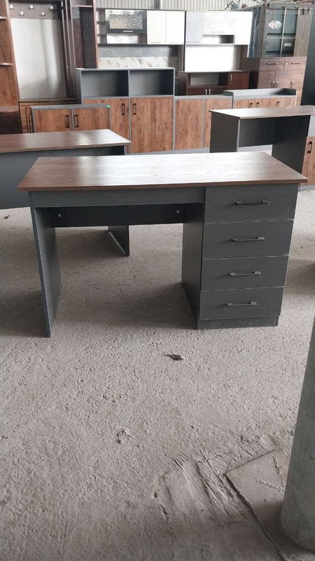 Arzon va sifatli ofis mebellari.