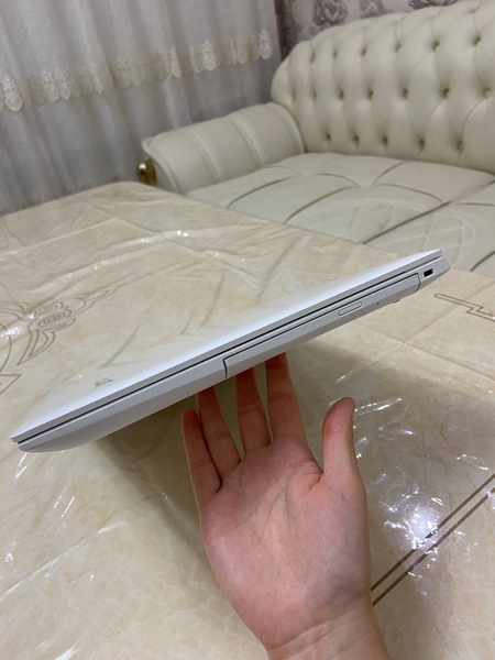 Lenovo Ideapad330 белый