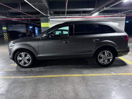 Audi Q 7  3.6 L 2010 Yil