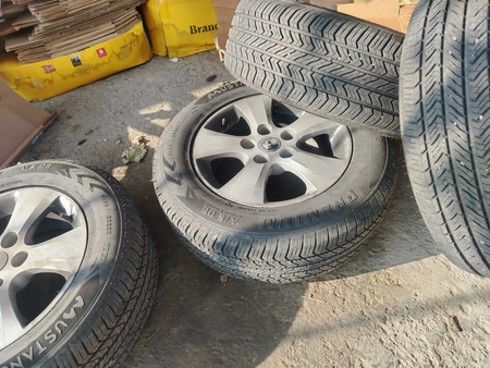 Продам диски с шины 205/65 R15