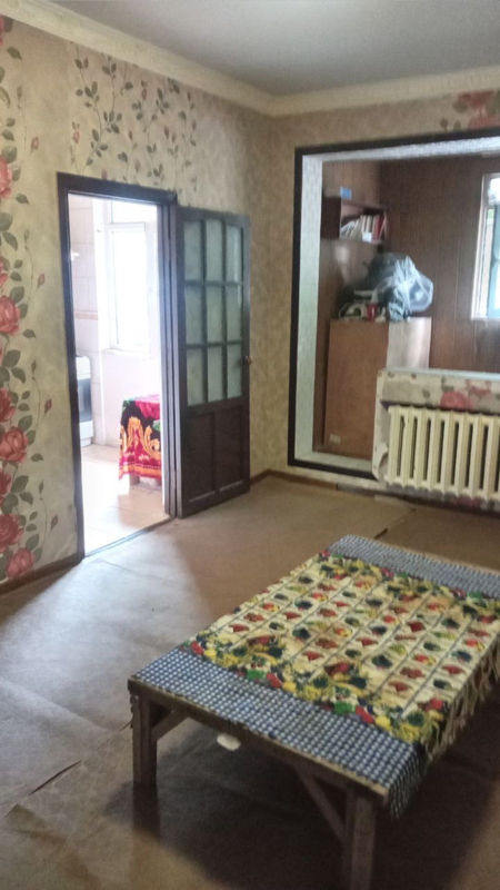 Chilonzor tumani 11 kv 3 xona OFIS uchun joy sotiladi