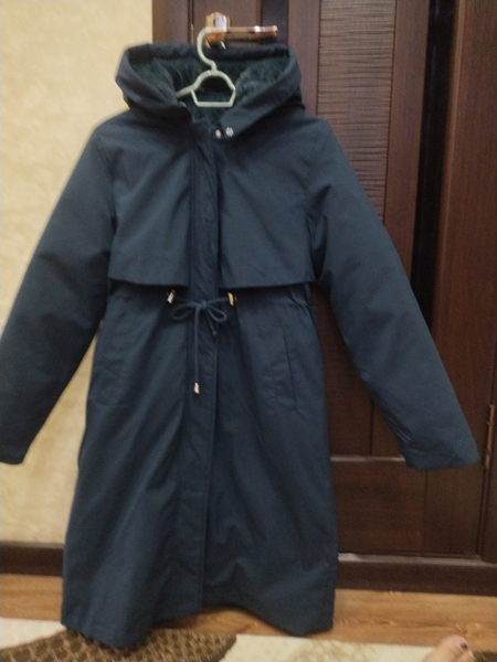 Продамк женскую курточку. ХОЛОФАЙБЕР.