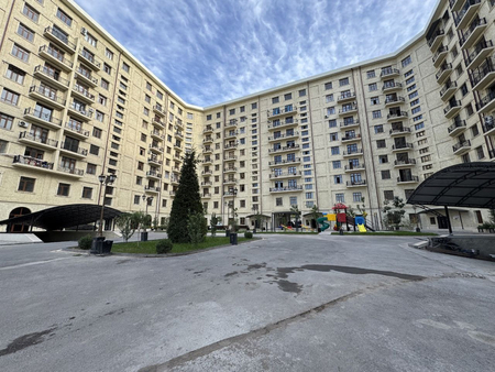 Срочная продажа квартиры на ул.Фергана Йули ( Баку ) ЖК new life
