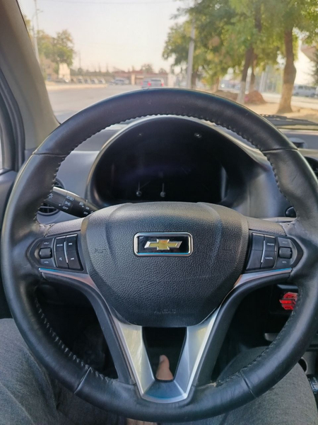 Chevrolet rul sotiladi holati yaxshi