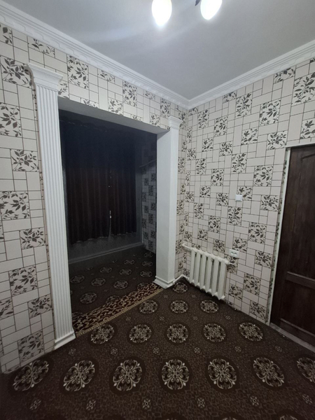 Срочно !! Чиланзар 19.  1в2/4/4. Продаю. 38м2