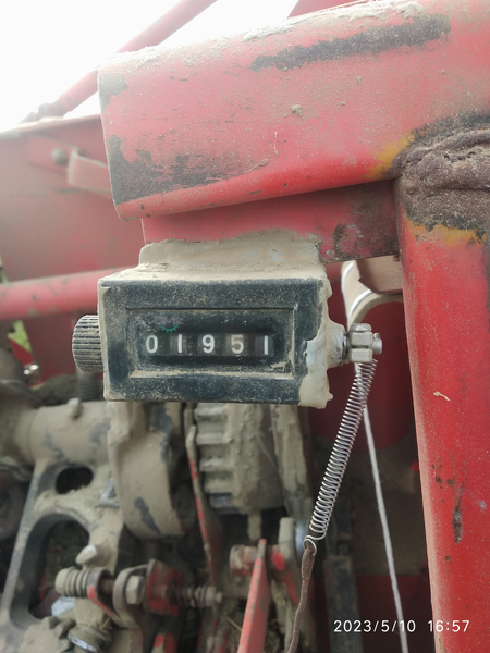 Presspodborshik Traktor T40