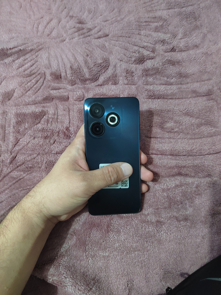 Infinix smart 8 4/64Gb Black Igravoy 4G Original Sastayani Otlichni