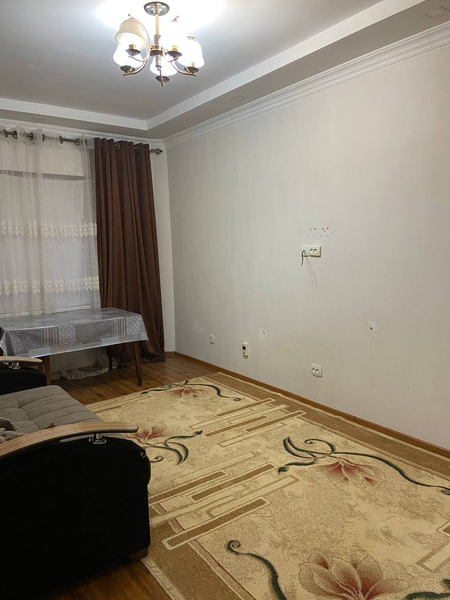 Срочно! 1-комн. кВ. 1-й этаж. 36м². г. Янгиюль.