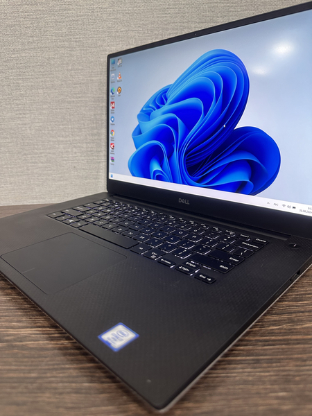 Супер Мощный Dell inspirion 5540 intel Core i7 IPS 15.6 Дюйм! Идеал!