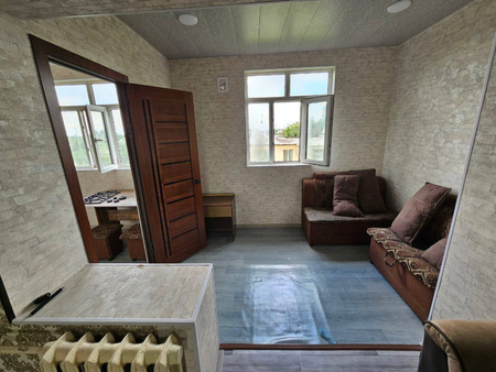 Продам Квартиру  Ялангач  2в3/5/5  50м2  Балкон 2х6  дом Кирпичный