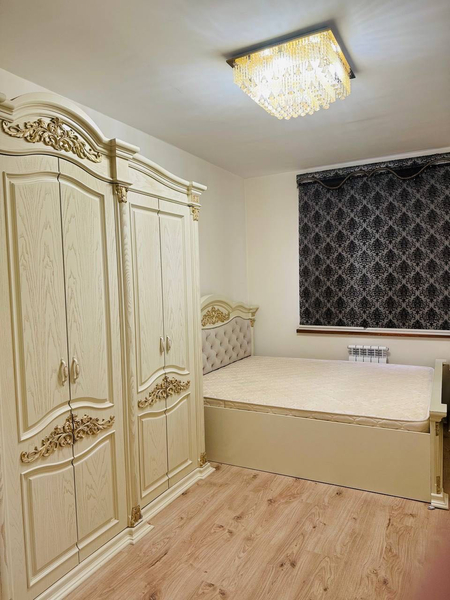 Продаеться Спальный гарнитур Б/У Мебель