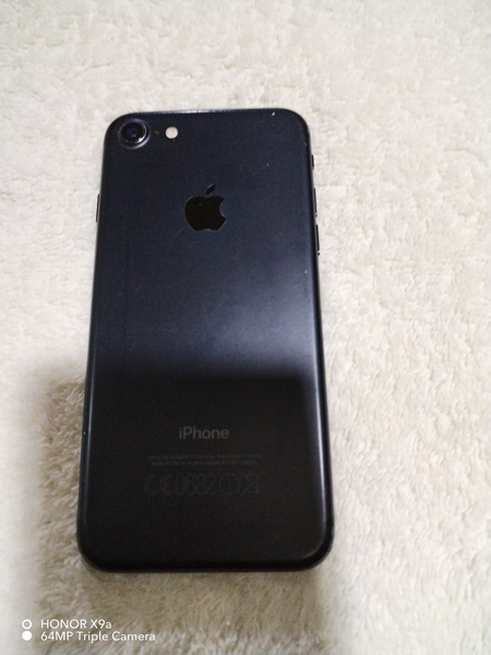 IPhone 7  32GB  Yomkost 100%