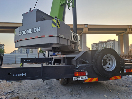 Avtokran zoomlion 35 tonna euro 6