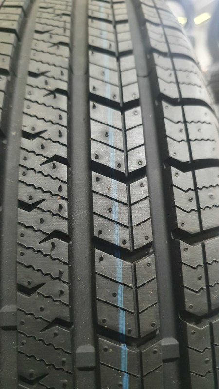 Автошины ZEREX 205/70R14 Cobalt, Volga balon [charmhoo, gopro gulli]