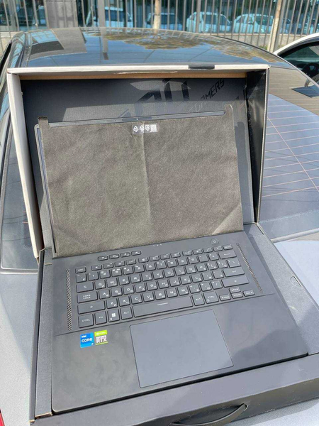 ASUS ROG Zephyrus M16