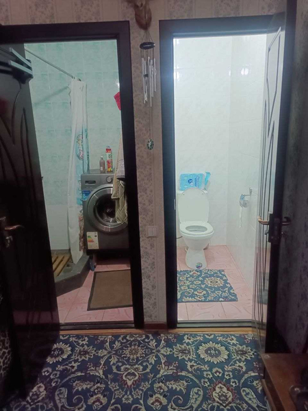 Продается СВОЯ 1 в 3 1/1/2 а Янгибазаре