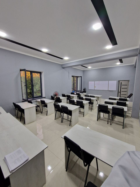Arendaga xonalar ofis, o'quv markaz, avto shkola