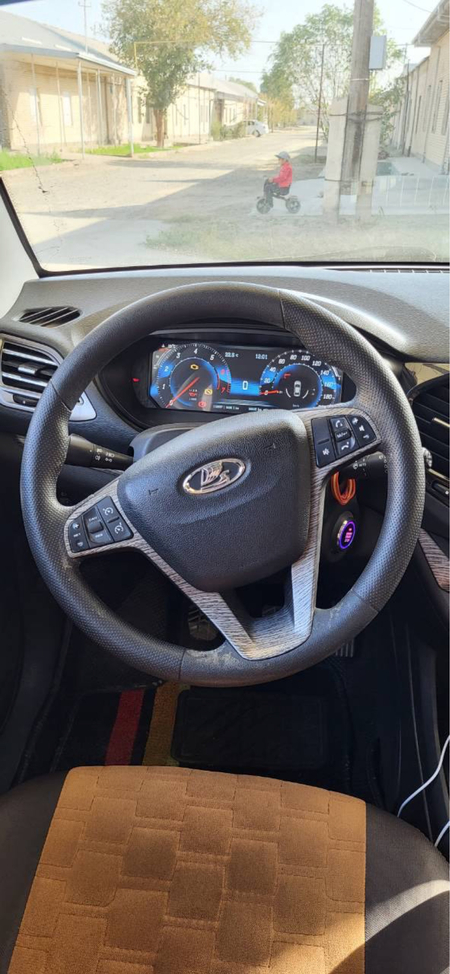 Lada Vesta GFL12 04p52