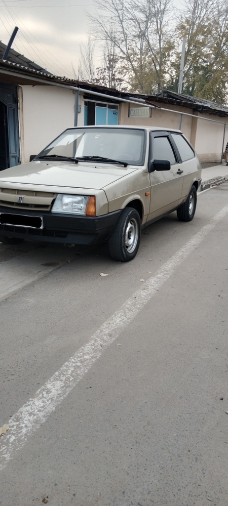 Ваз 2108 на запчасти.