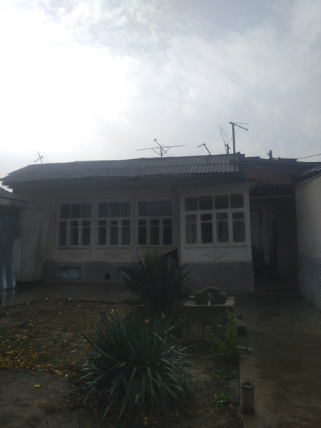 Sagbon chorsu hovli sotladi 1.1 sotix